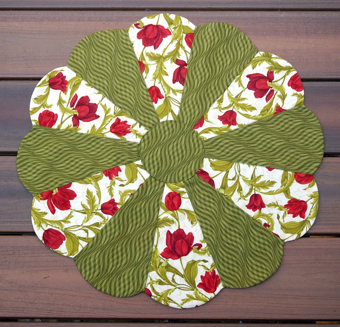 21" Red Tulip Table Topper, Spring, Summer Mother's Day Gift Reverses ...
