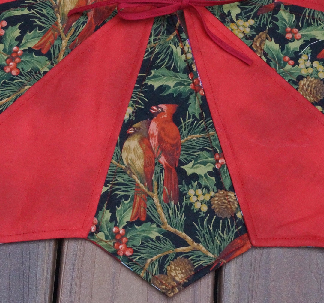 25 Cardinal Cristmas Tree Skirt With Red Tonal Panels, Reverses to Fun ...