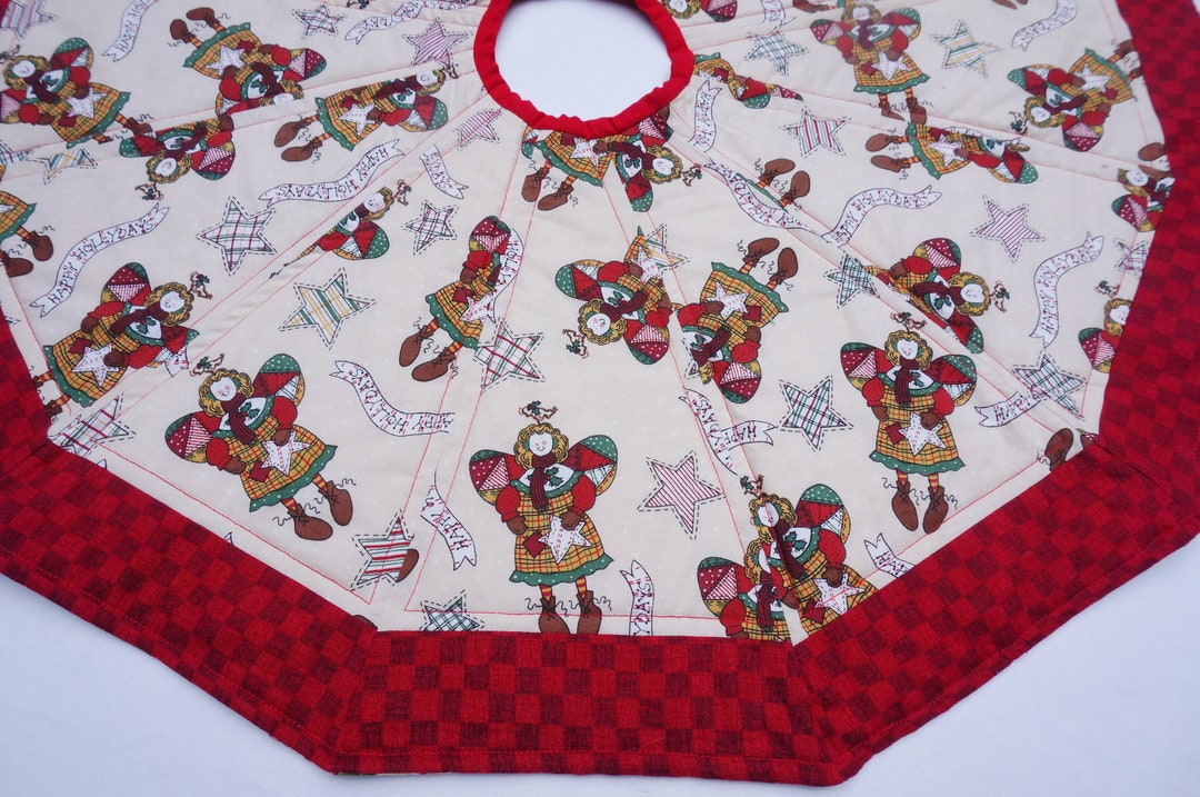 26" Angels Tree Skirt With Checked Edge Reverses to Holly Leaves and ...