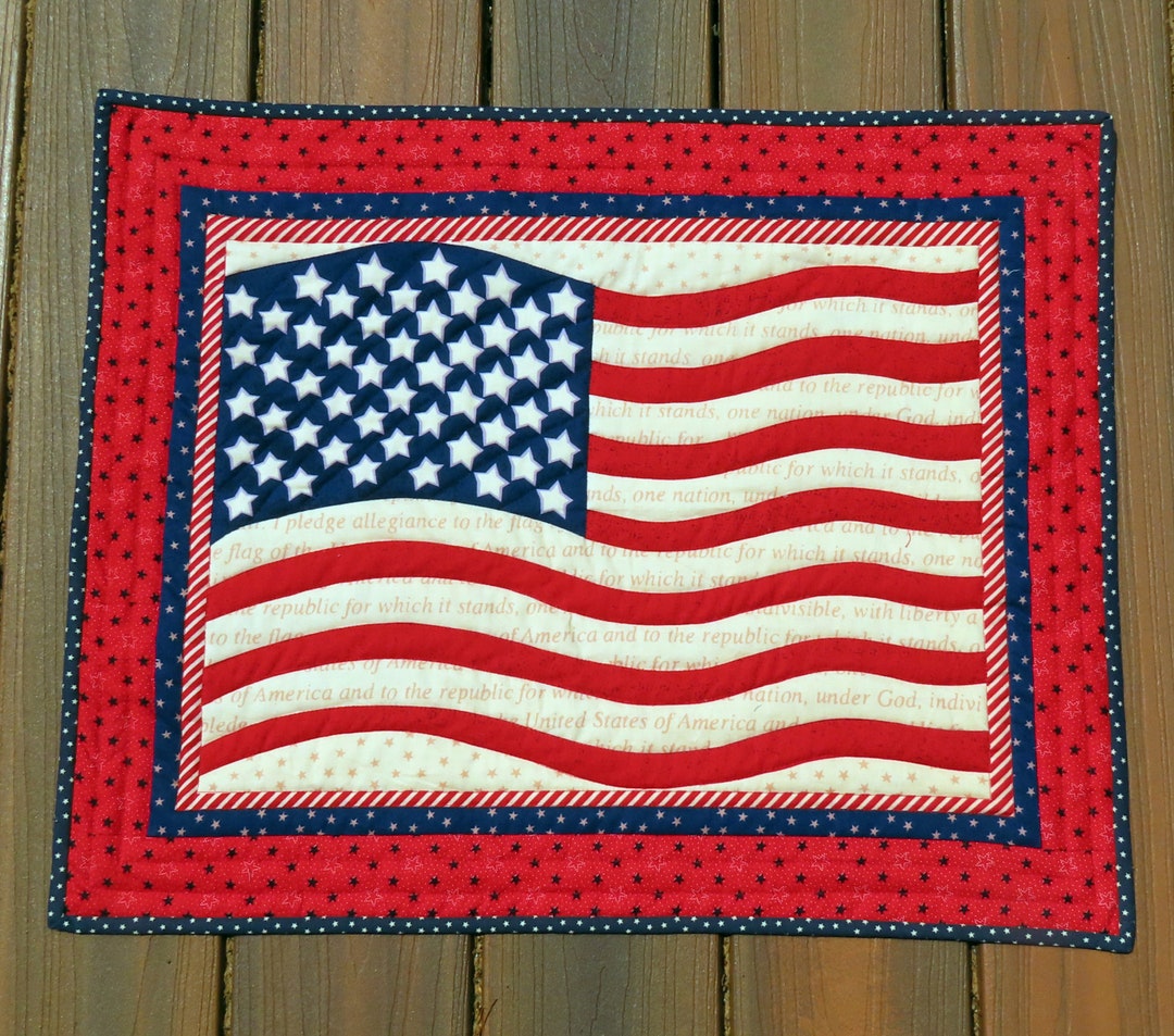 Detail Quilted Patriotic US Flag Wall/door Hanging, Table Topper ...
