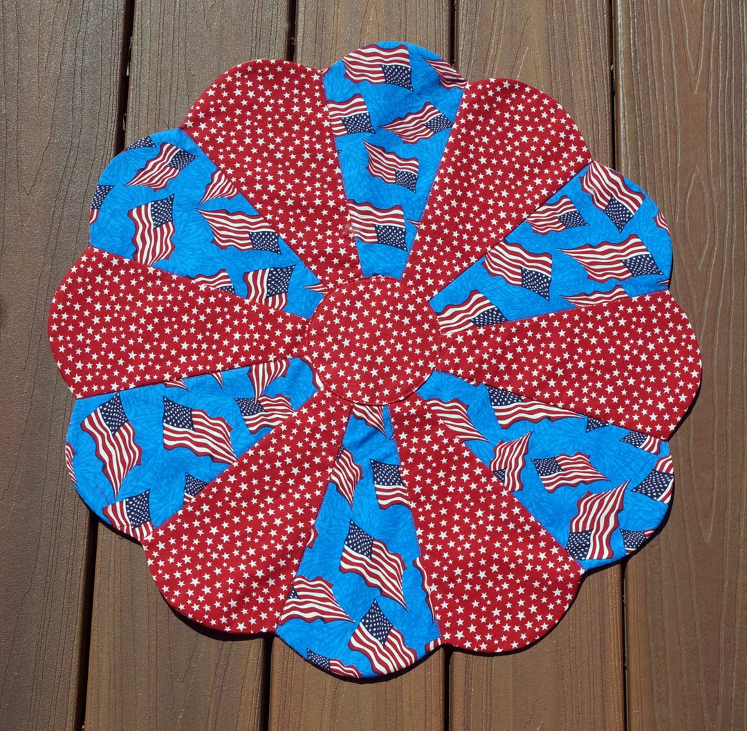 21" July 4th Patriotic Table Topper Red, White & Blue U.S. Flags Use ...