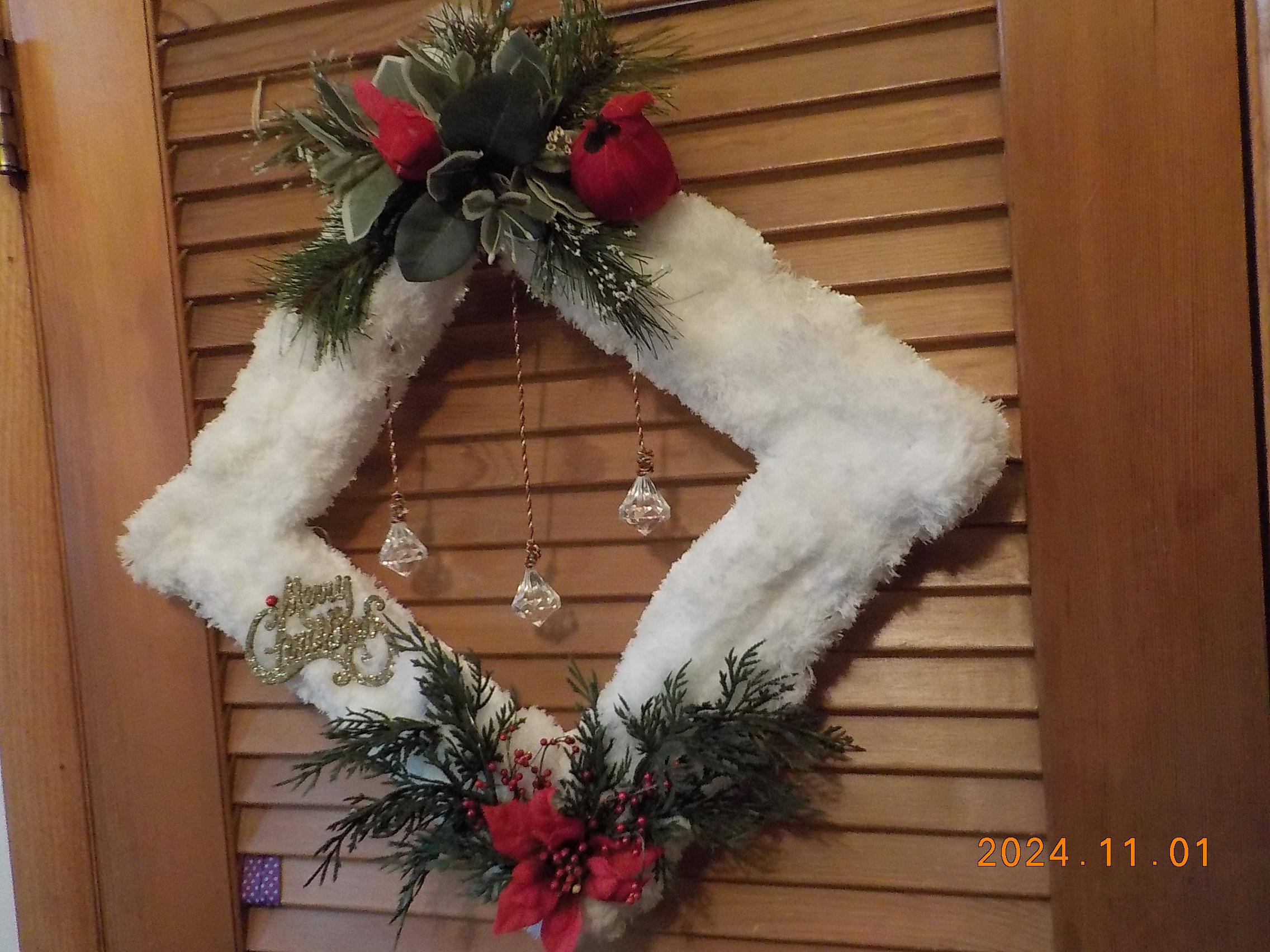 Christmas Adorable White Faux Fur Square Wreath W/ Cardinal and Pine ...