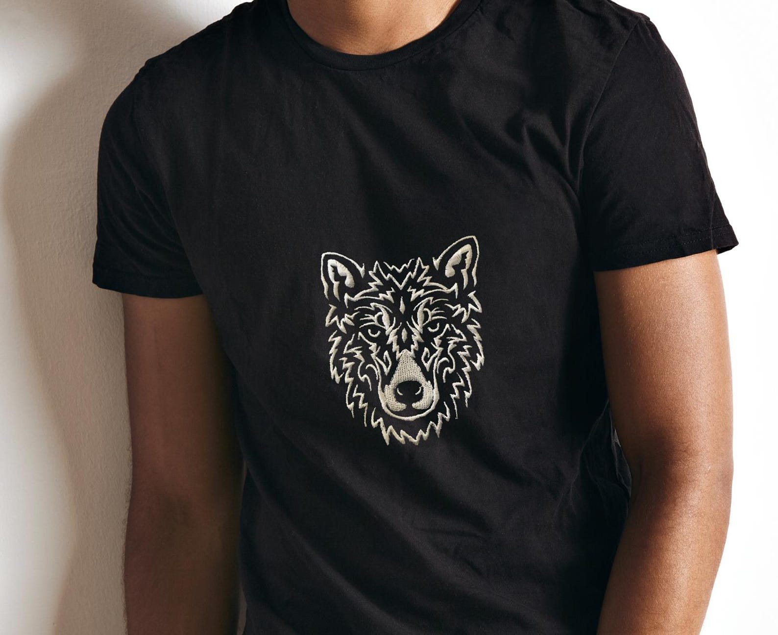 Wolf Embroidery Design - Digital Machine Embroidery File - Perfect Gift ...
