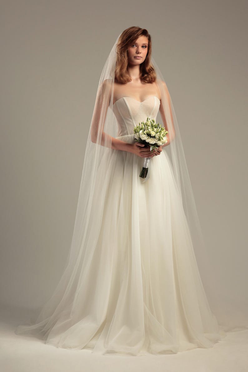 Simple One-tier Wedding Veil | Single-layer Bridal Veil | Minimalist ...