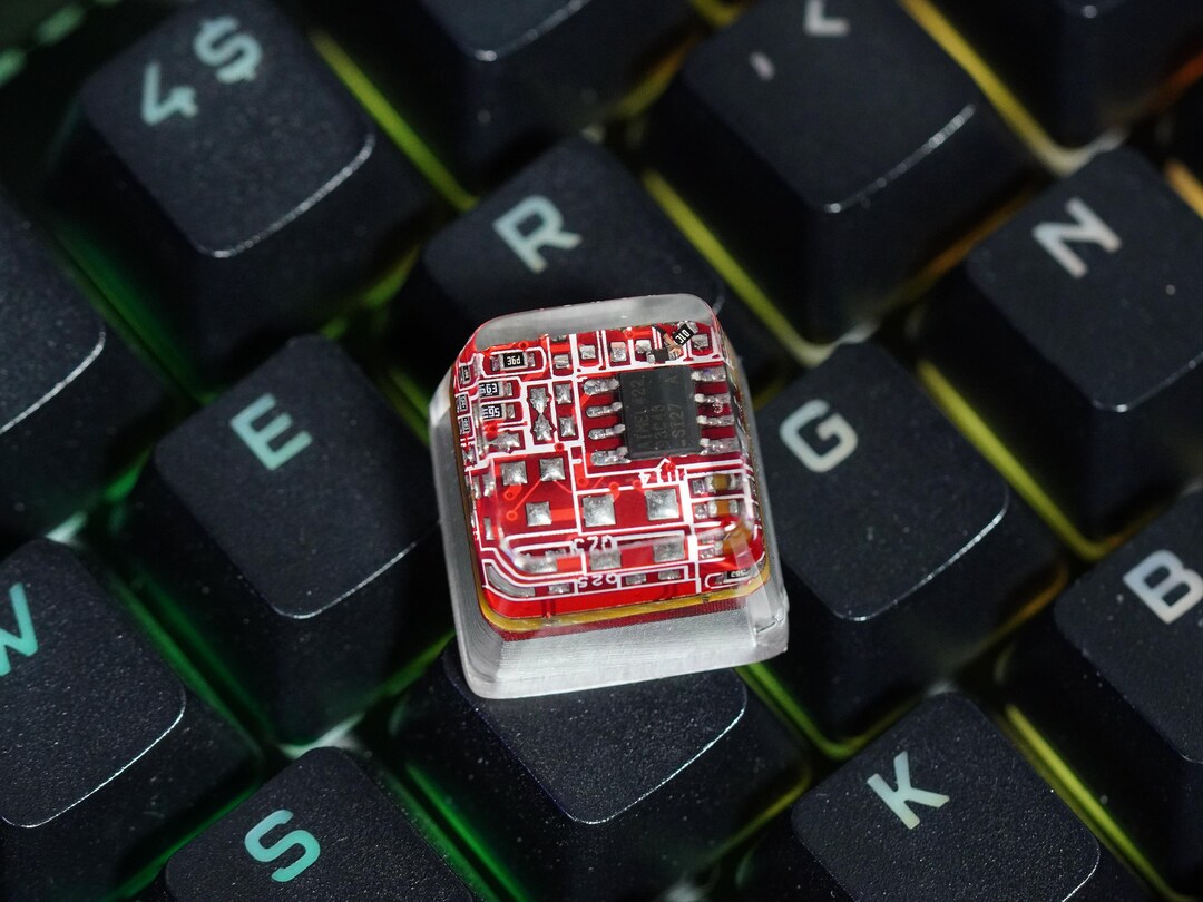 Eco-friendly Artisan Keycap, Red Recycled Circuit Board Resin Keycap ...