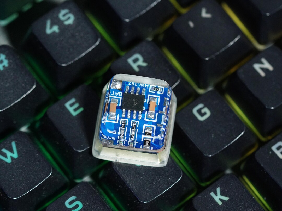 Eco-friendly Artisan Keycap, Blue Recycled Circuit Board Resin Keycap ...