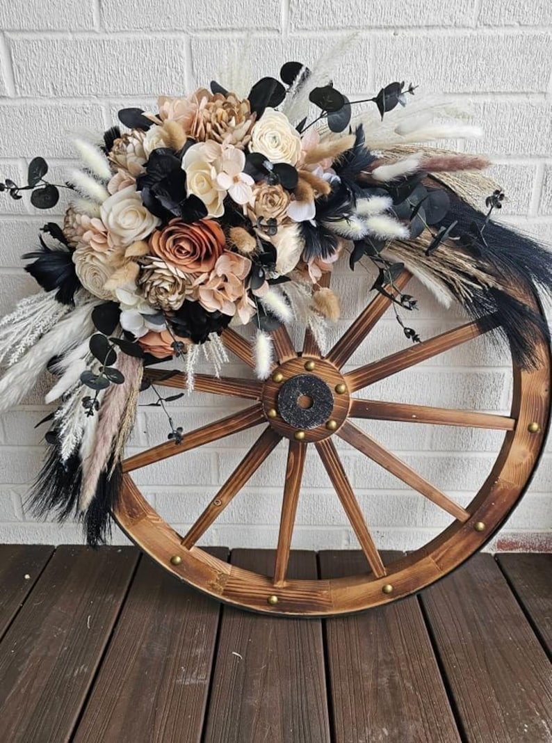 Custom Floral Wagon Wheel: Handmade Farmhouse Wall Decor - Etsy