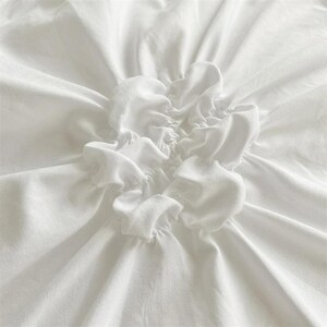 White Vintage-inspired Comforter Set With Elastic Ruched 3D Floral ...