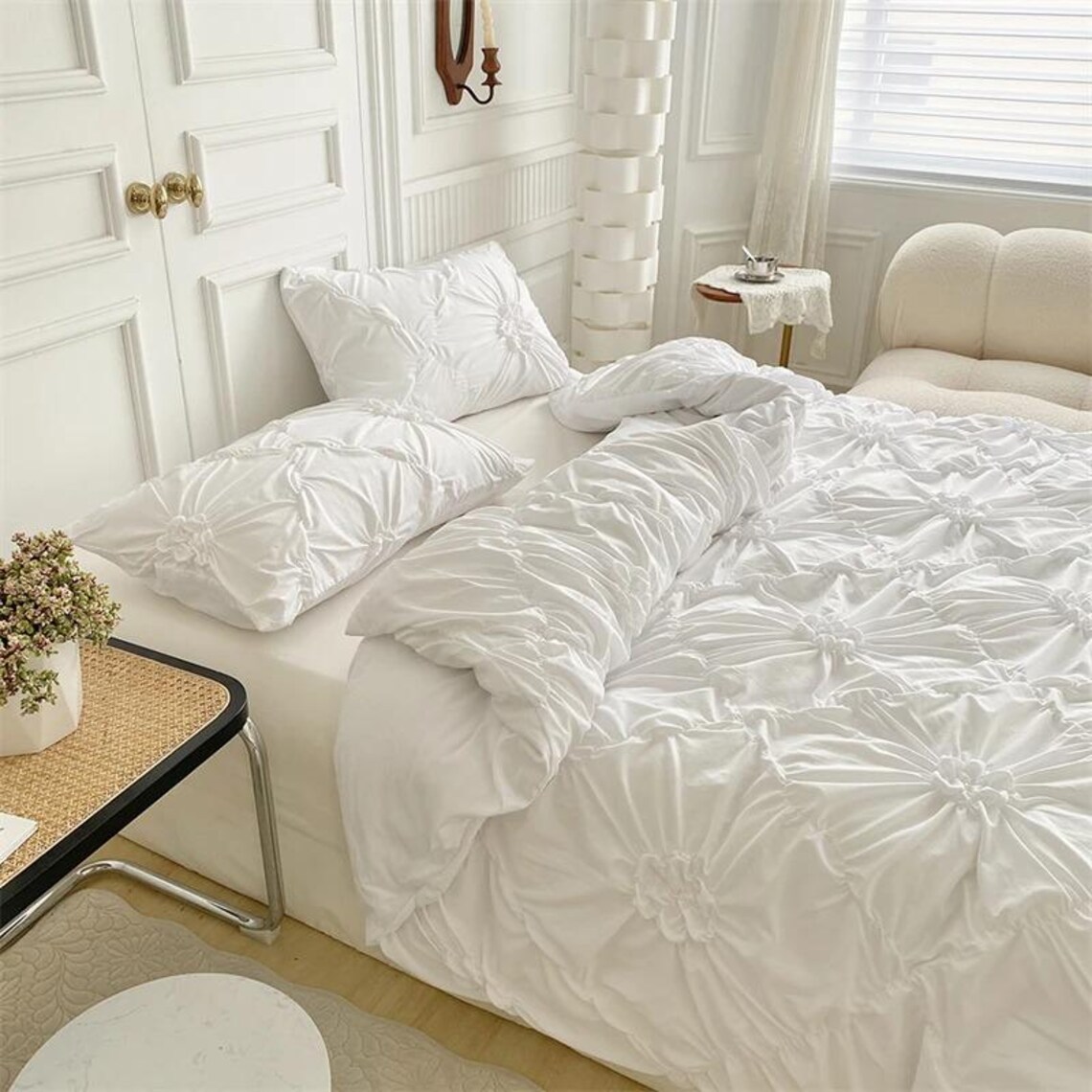 White Vintage-inspired Comforter Set With Elastic Ruched 3D Floral ...