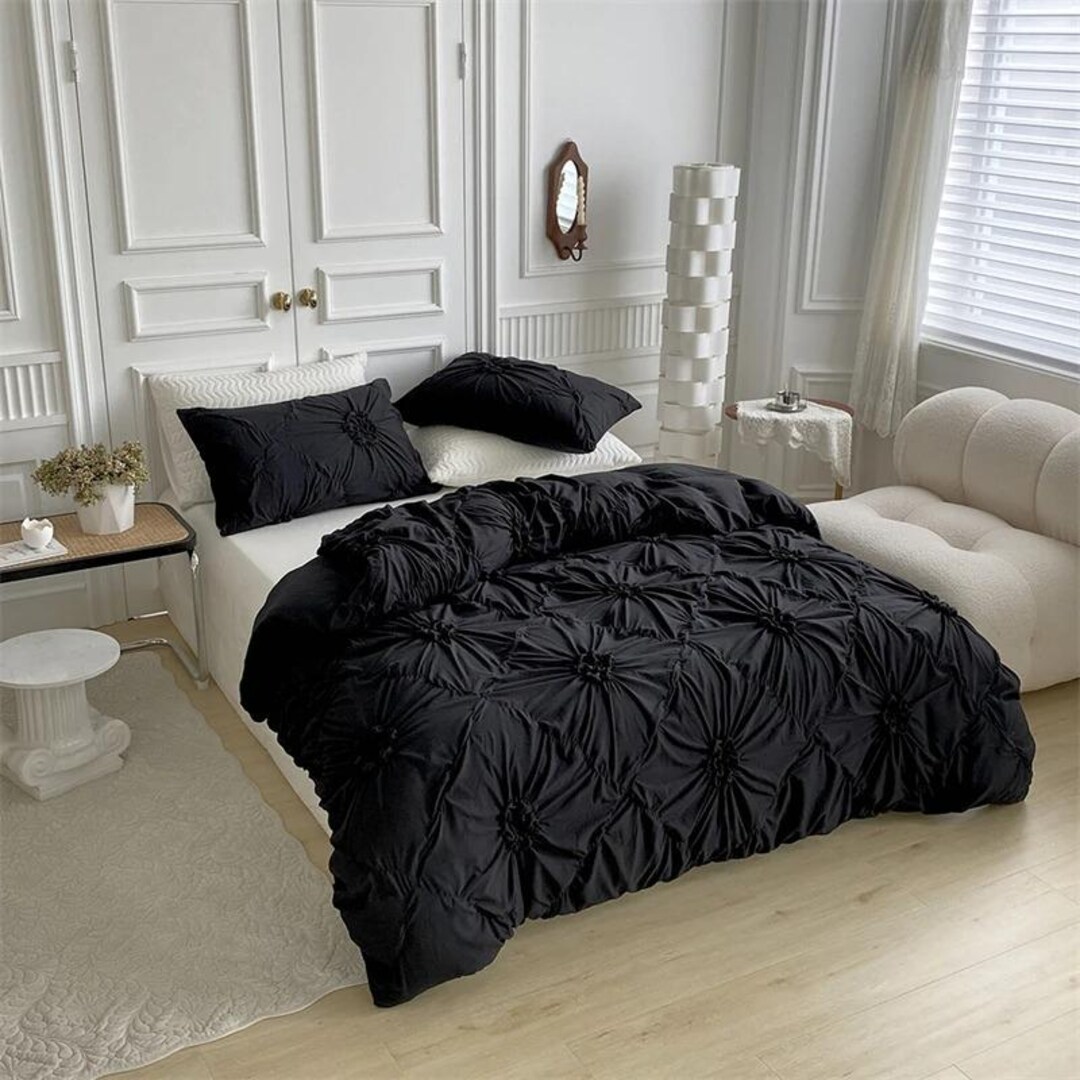 Black Vintage-inspired Comforter Set With Elastic Ruched 3D Floral ...