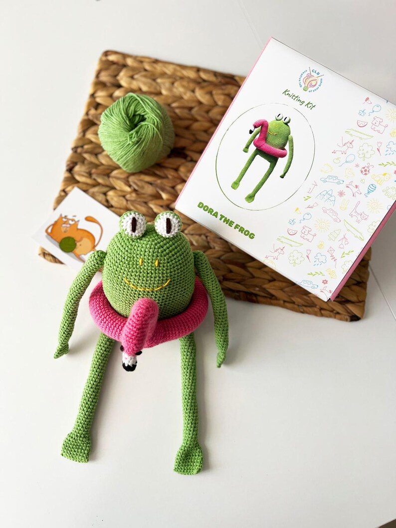 BEGINNER CROCHET Frog Set, Crochet Kit, DIY Set for Stuffed Baby Toy ...
