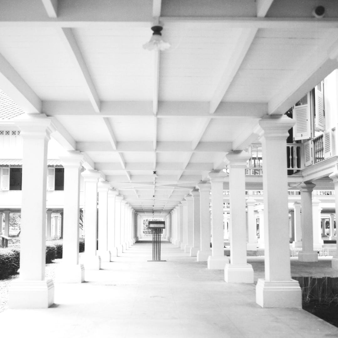 Geometric Shapes That Create an Illusion of Depth. Perspective. Home ...