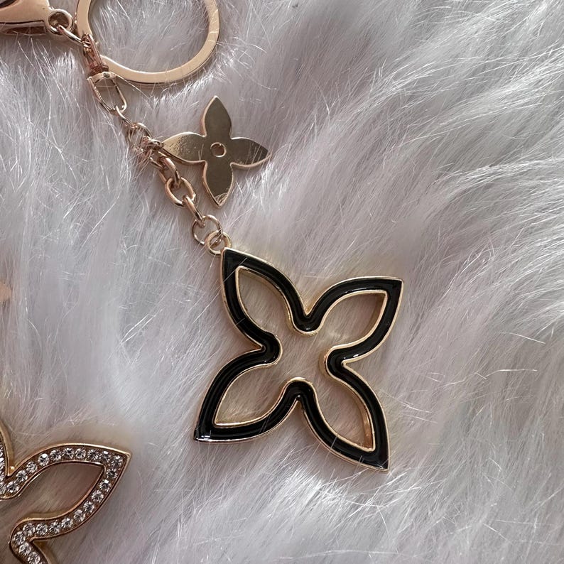 Luxury Floral Keychain, Elegant Gold-plated Flower Charm, Stylish Purse ...