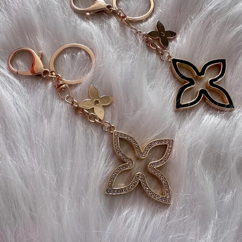 Luxury Floral Keychain, Elegant Gold-plated Flower Charm, Stylish Purse ...