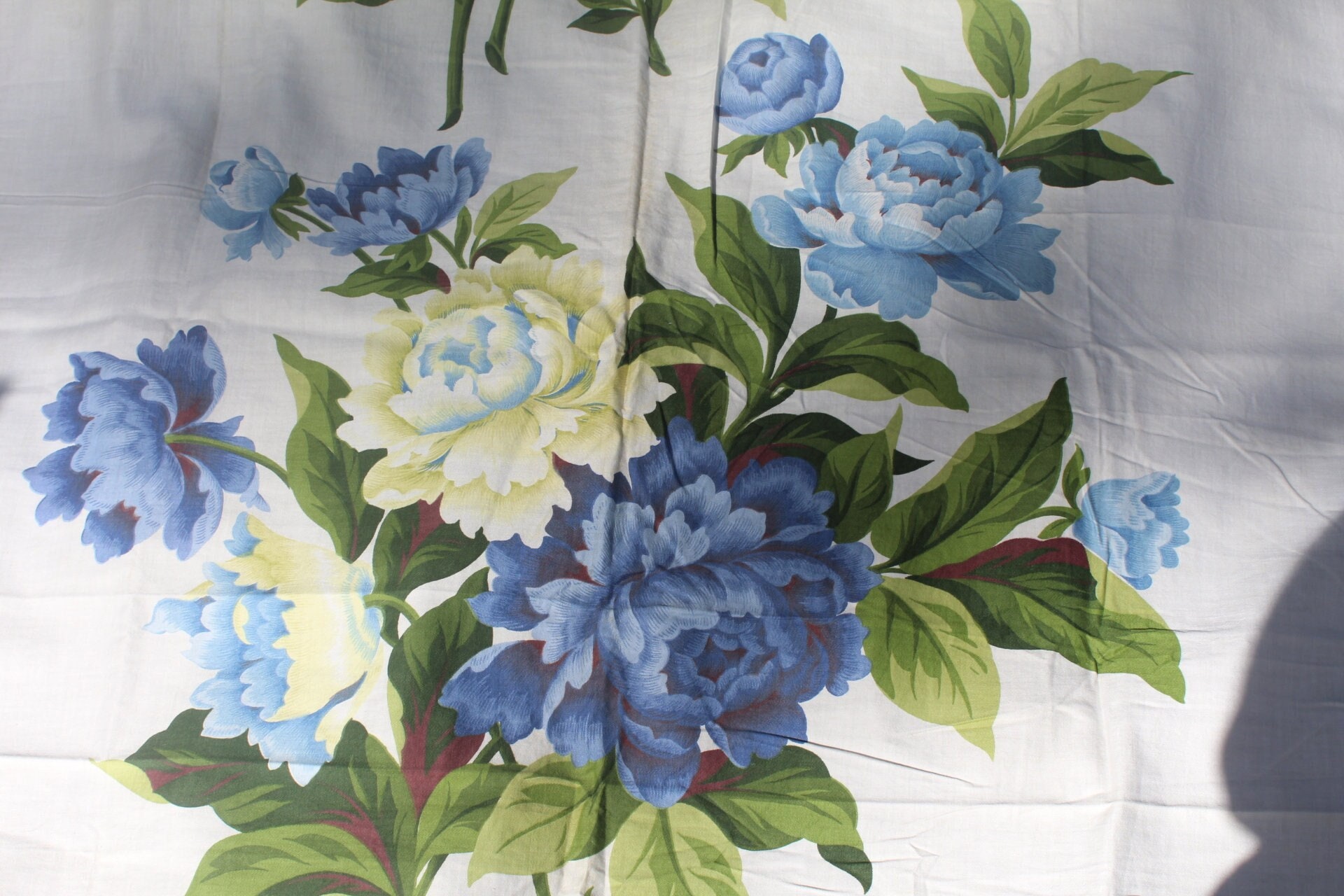 Vintage Waverly Bonded Fabric Debut Pattern With Huge Light and Dark ...