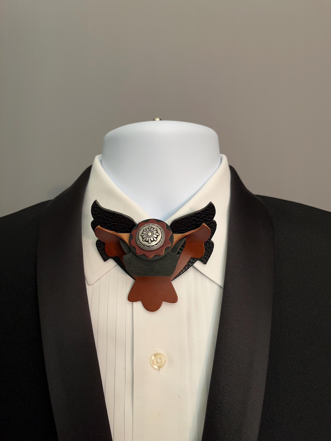 Leather Bolo Tie: Western Cowboy Necktie With Concho Button - Etsy