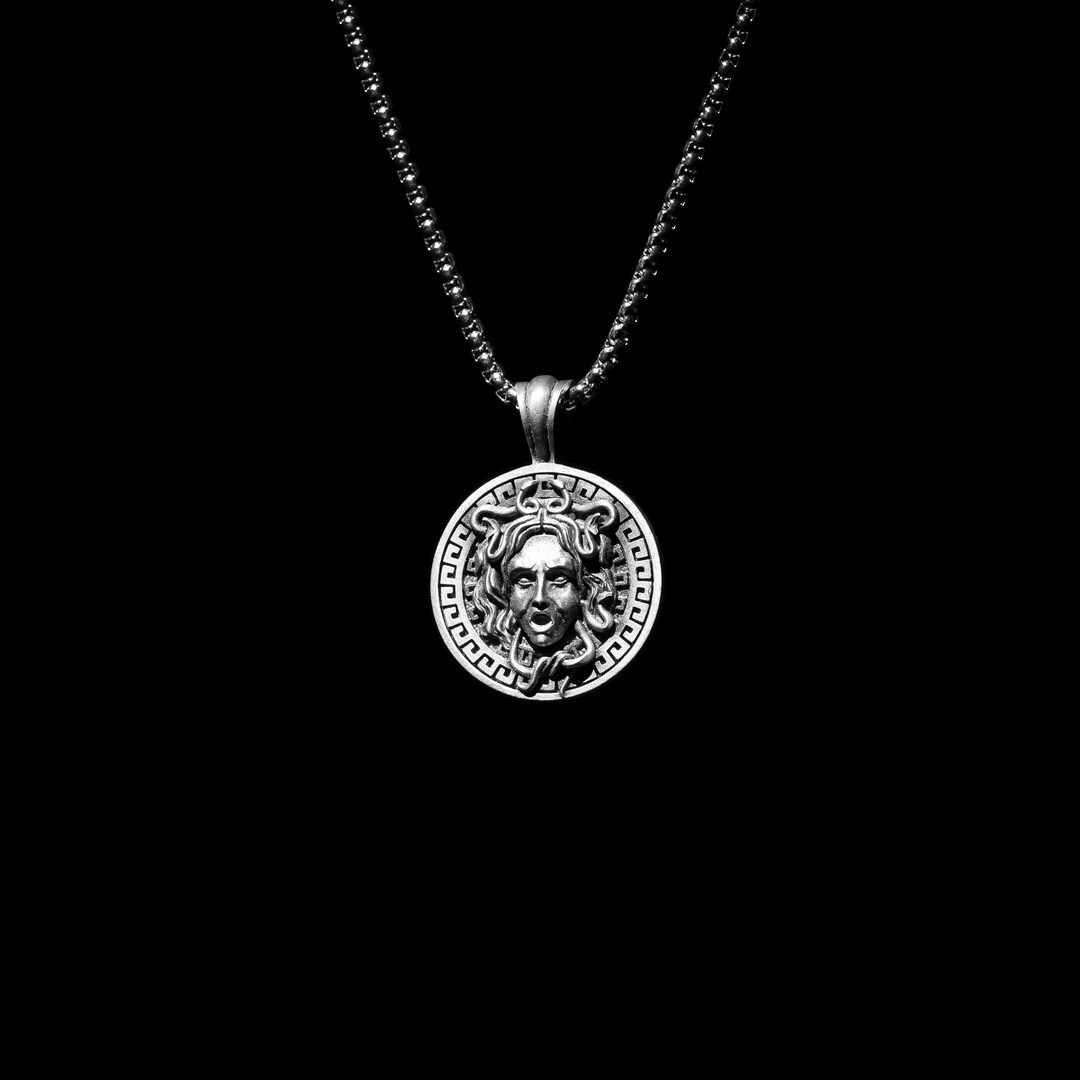 Men Gorgon Medusa Pendant, Handmade Retro Charm Necklace, Greek ...