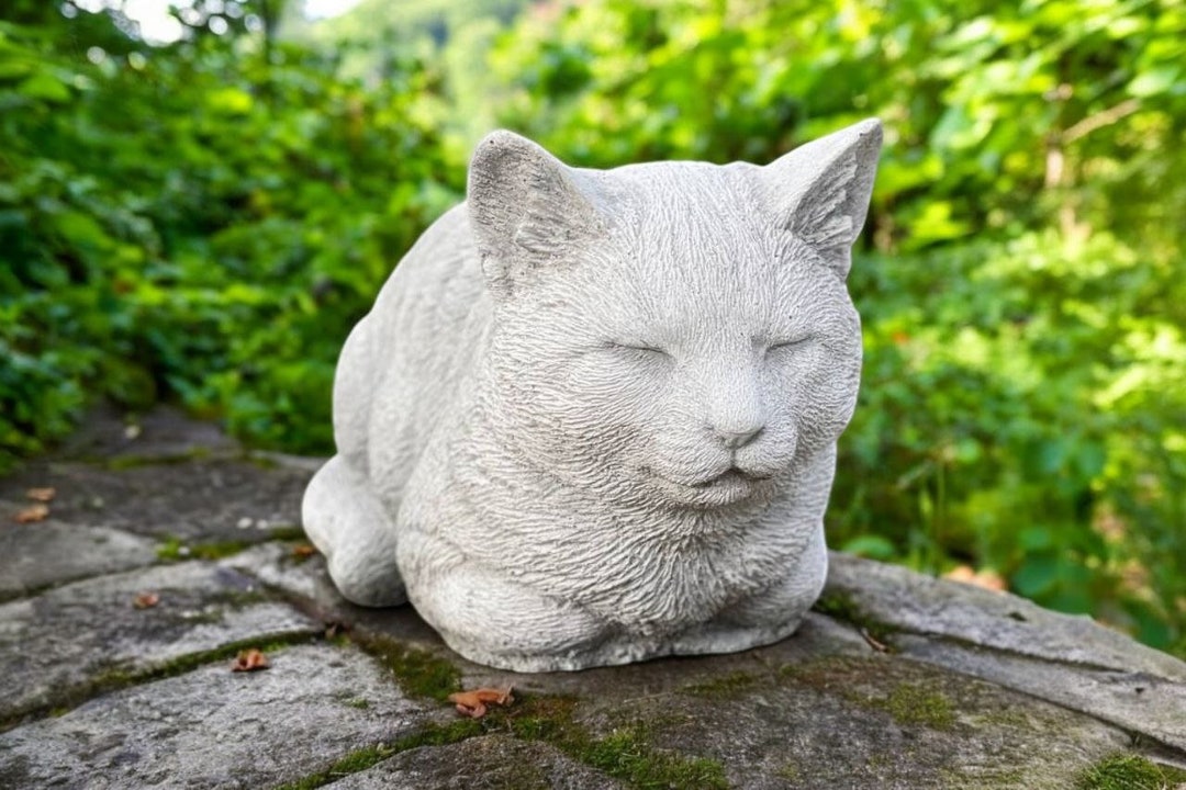 Concrete Crouching Cat Statue Yard Pet Memorial Figurine Gift for Cat ...