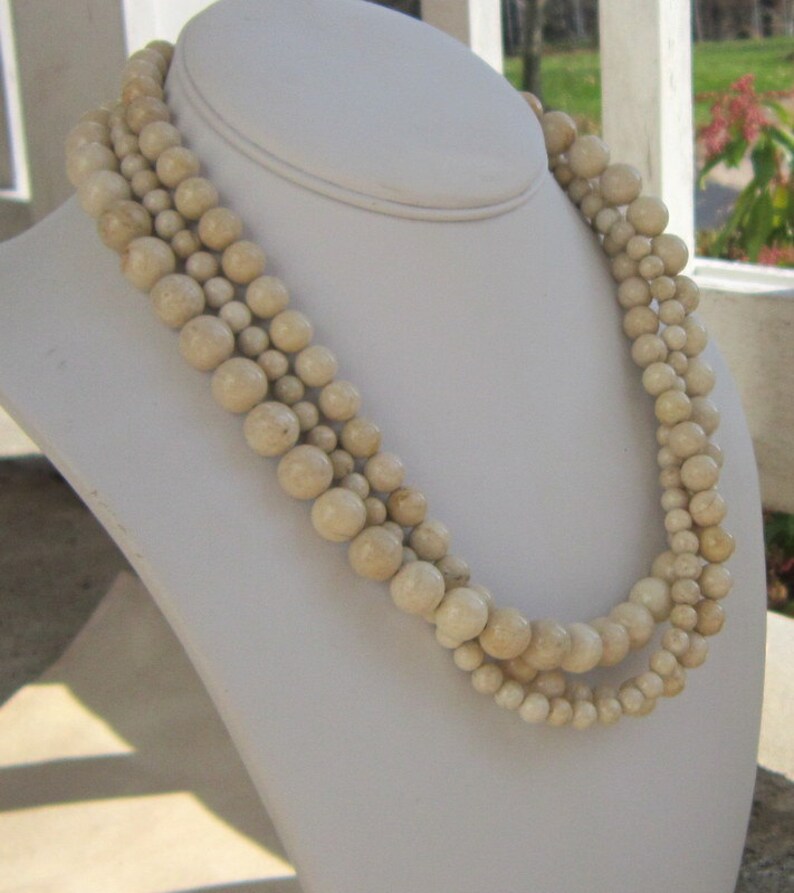 Chunky Ivory Color Necklace Bone Color Jewelry Off White | Etsy