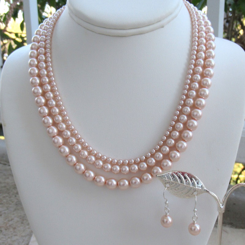 Graduated Pearls - Etsy