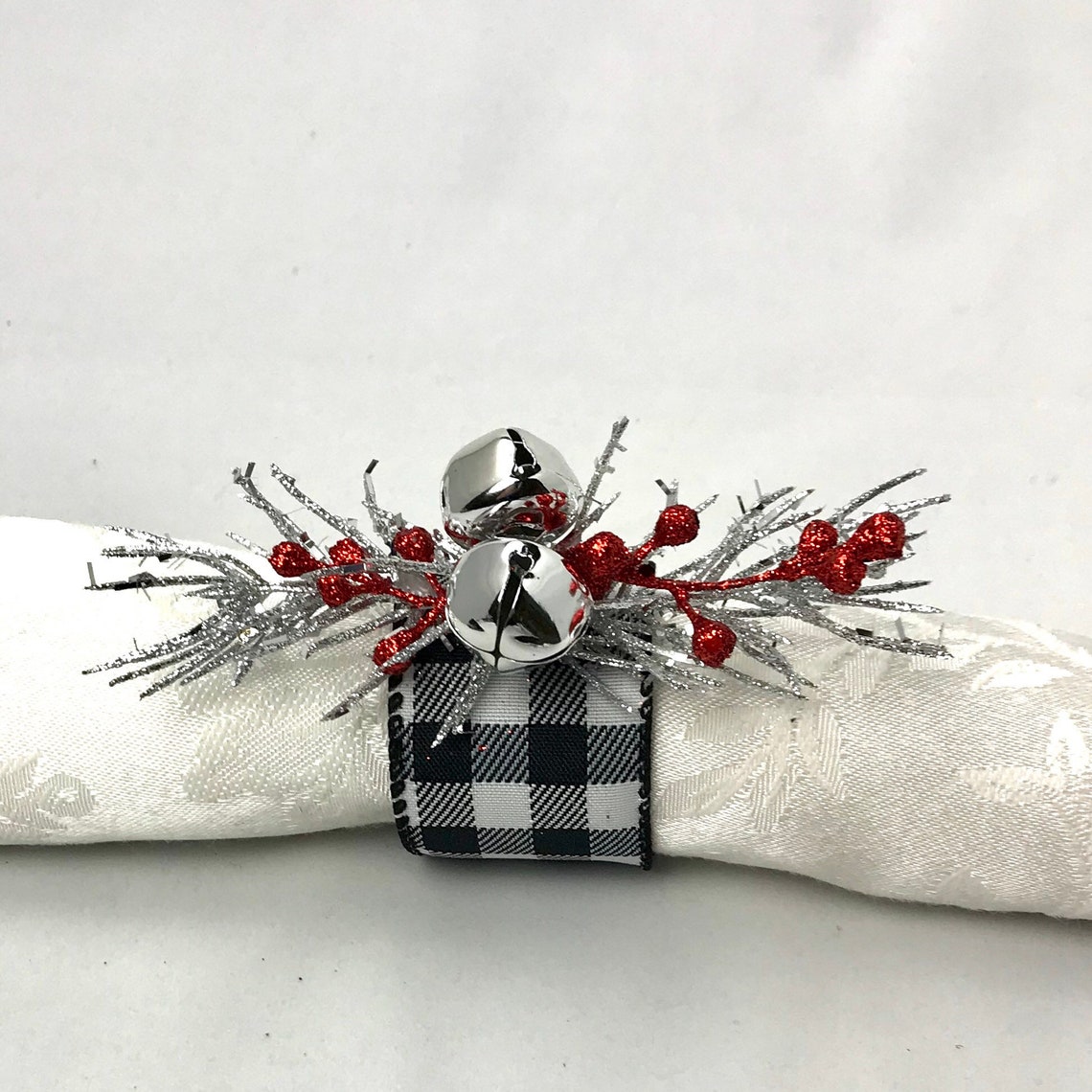 Jingle Bell Napkin Ring, Christmas Decor, Farmhouse Christmas Decor - Etsy
