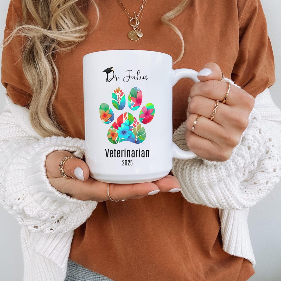 Floral Paw Print Vet Mug: Personalized Veterinarian Gift - Etsy