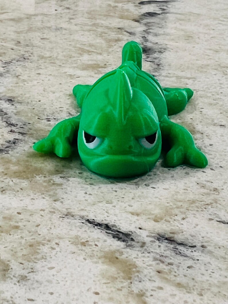 Charming 3D Printed Articulated Pascal Chameleon - Pocket-sized Fun! - Etsy