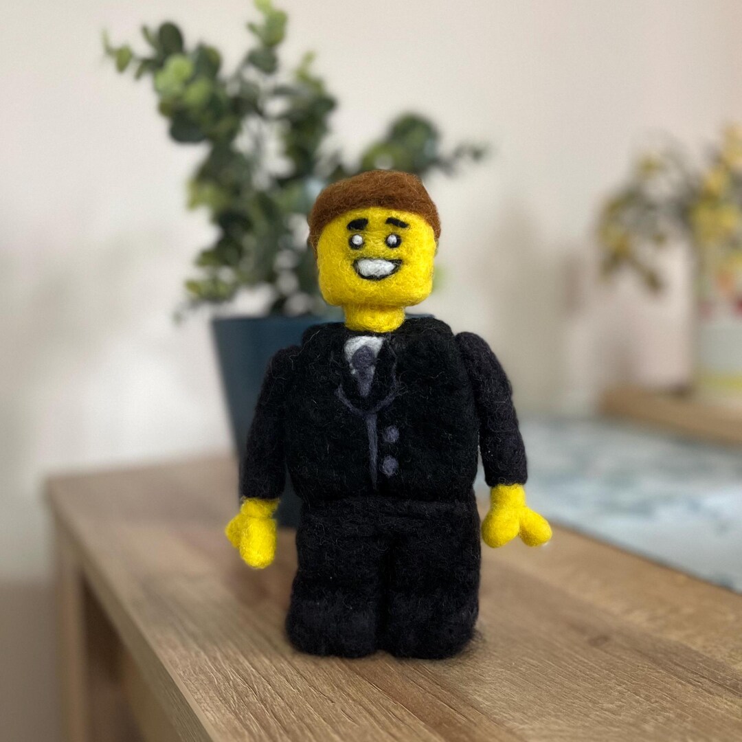 LEGO Minifigure Needle Felt Sculpture LEGO Businessman - Etsy