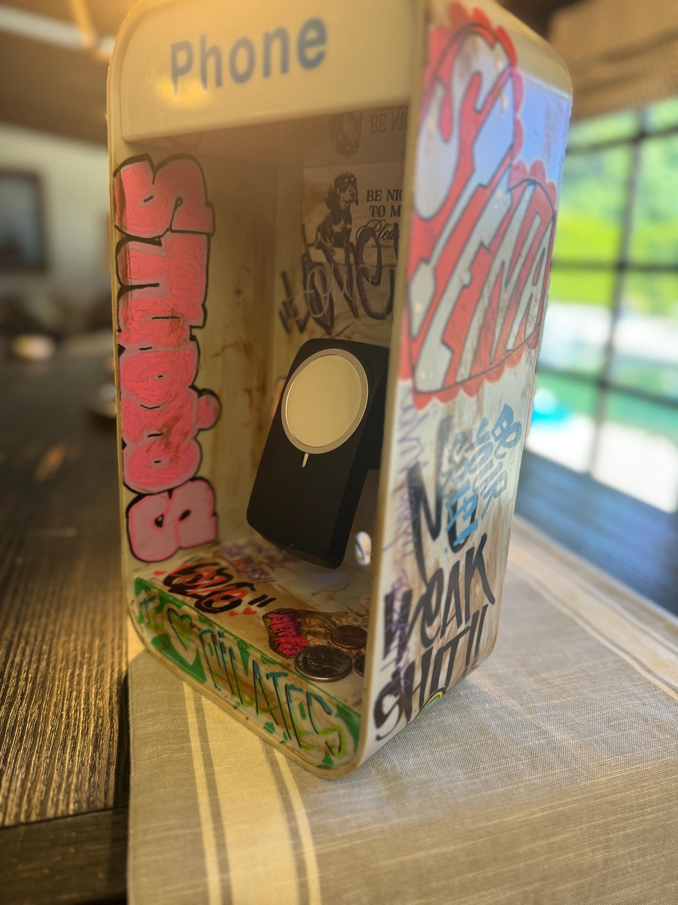 Make to Order Custom Graffiti Phone Charging Holder, Custom Gift, Light ...