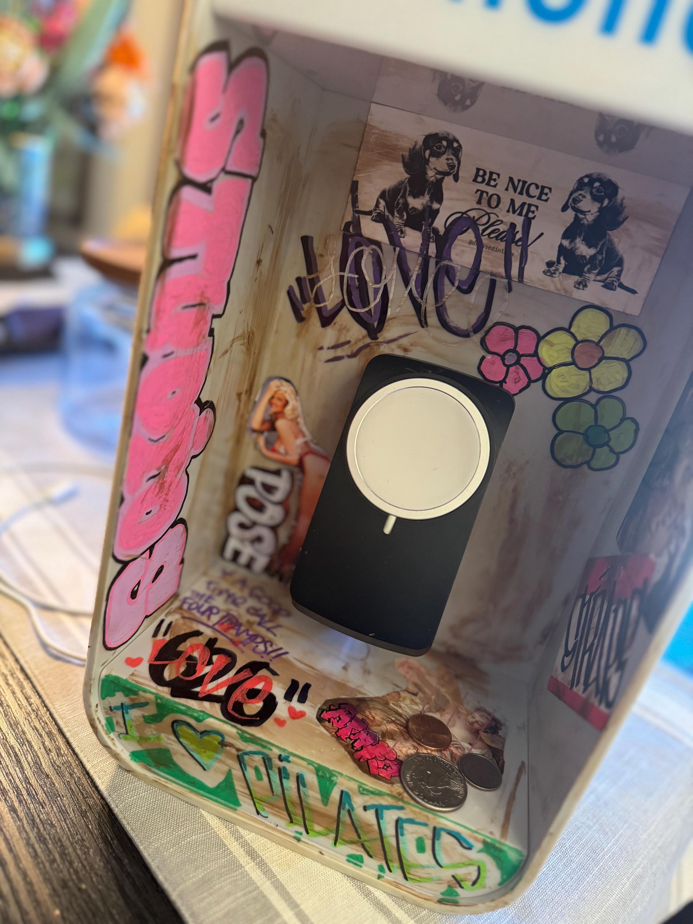 Make to Order Custom Graffiti Phone Charging Holder, Custom Gift, Light ...