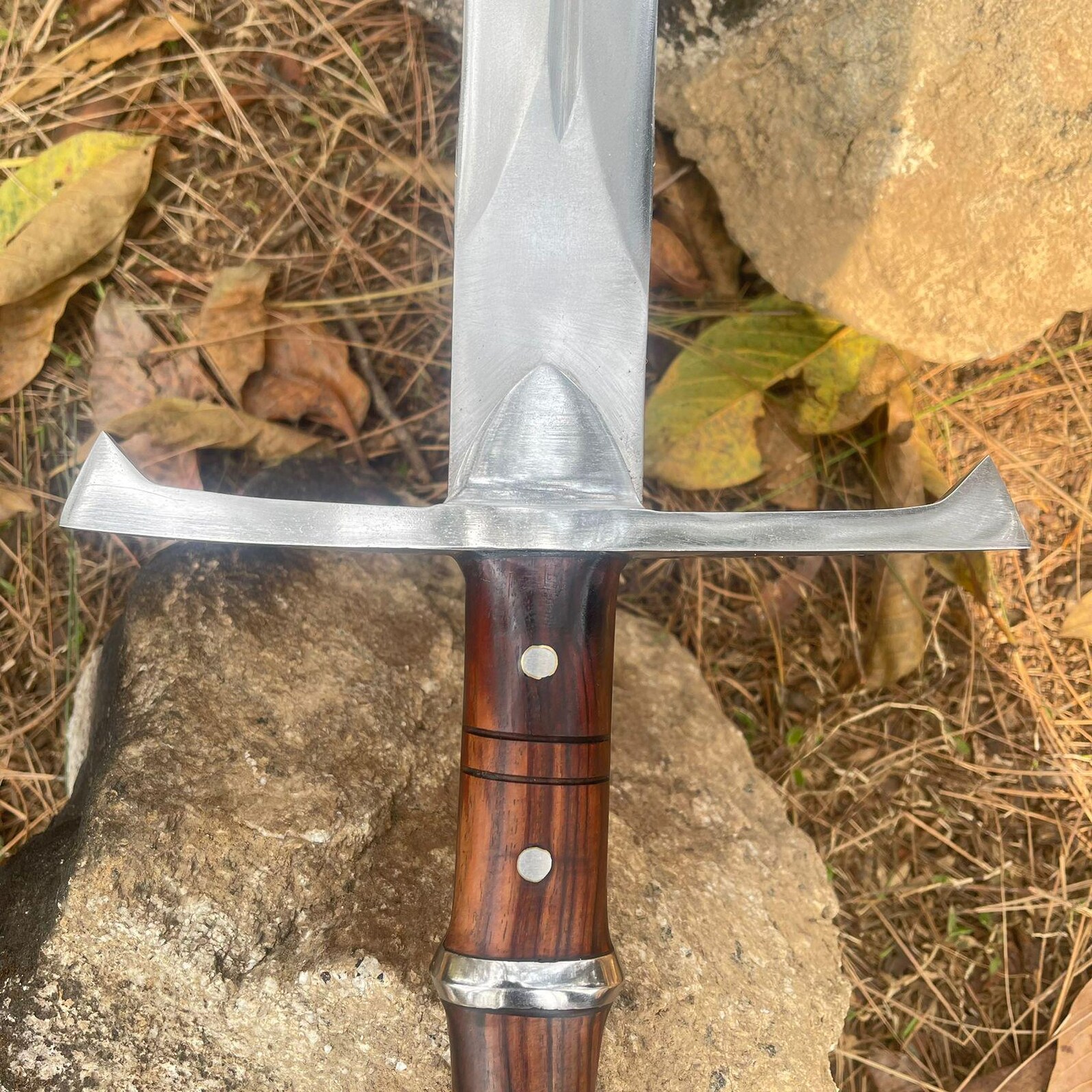 28 Inch Handmade Viking Sword With Blue Sheath Balanced Oil Tempered ...