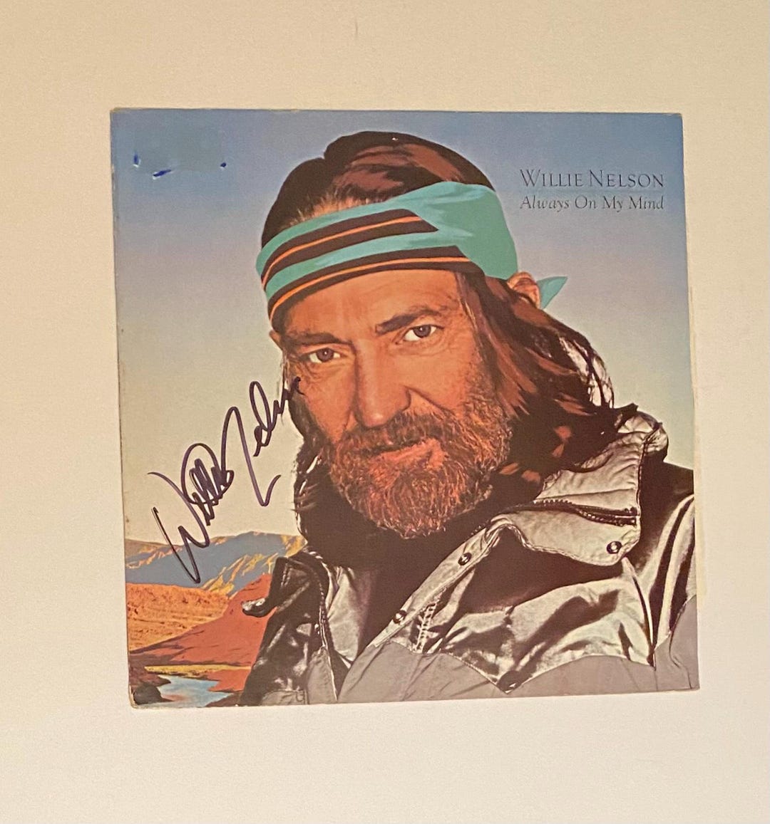 Willie Nelson Autograph on LP Sleeve With COA - Etsy