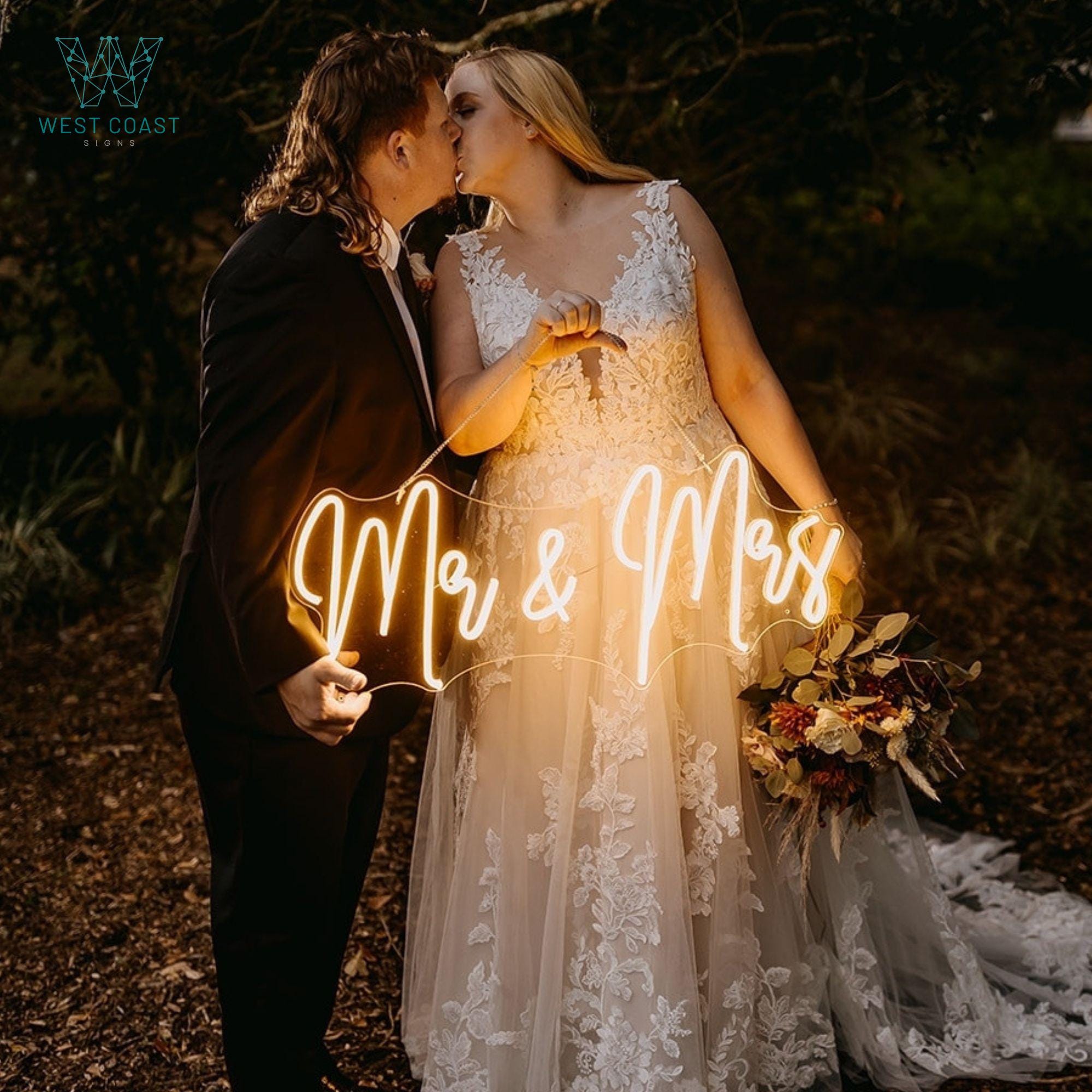 LED Neon Name Sign Wedding | Custom Last Name Light | 32 Inch Wall ...