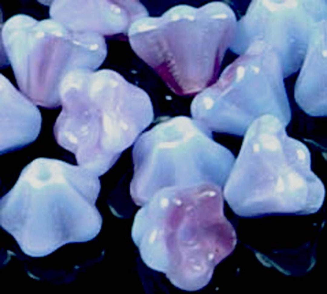 25 Blue Raspberry Swirl Czech Glass Baby Bell Flower Beads 6x4mm (C046 ...