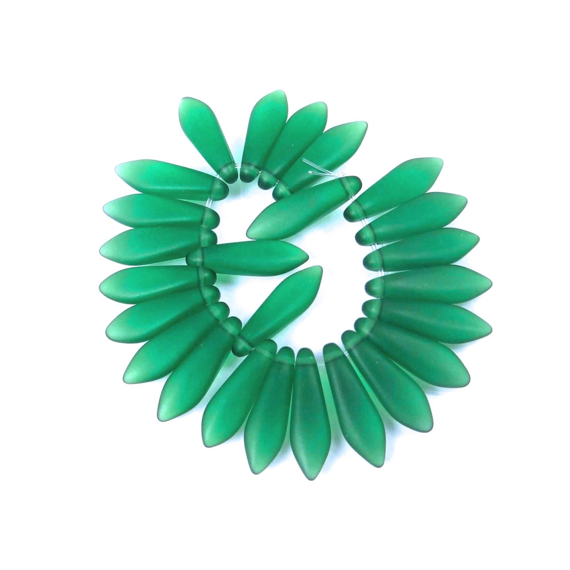25 Czech Frosted Sea Glass Dagger Beads - Matte - Green Emerald 16x5mm ...