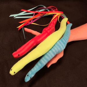 Finger Snakes! - Etsy