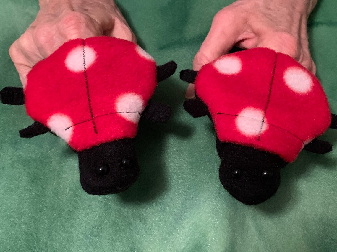 Lady Bug Finger Puppet - Etsy