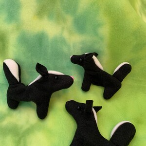 Happy Skunk Finger Puppet - Etsy