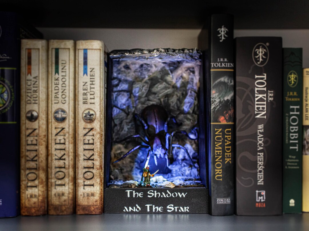 Sam and Spider Shelob Book Nook Diorama | Handmade Lord of the Rings ...