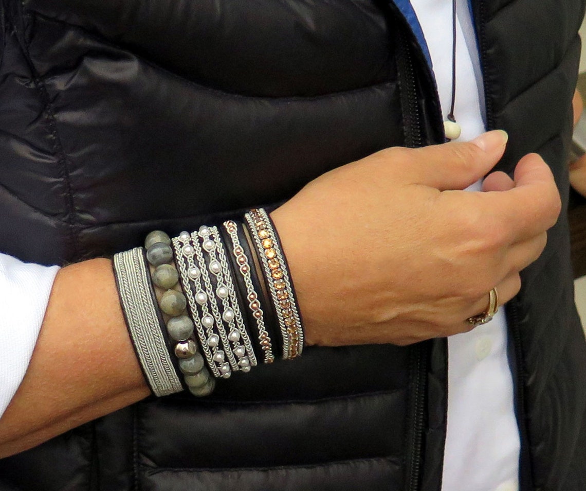 Swedart B33 LARGE Ume Sami Leather Bracelet With Reindeer | Etsy