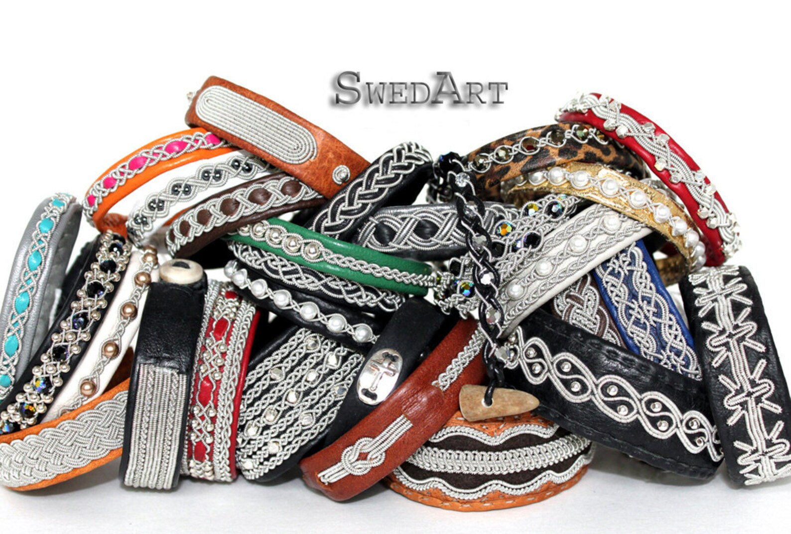 Swedart B33 LARGE Ume Sami Leather Bracelet With Reindeer | Etsy