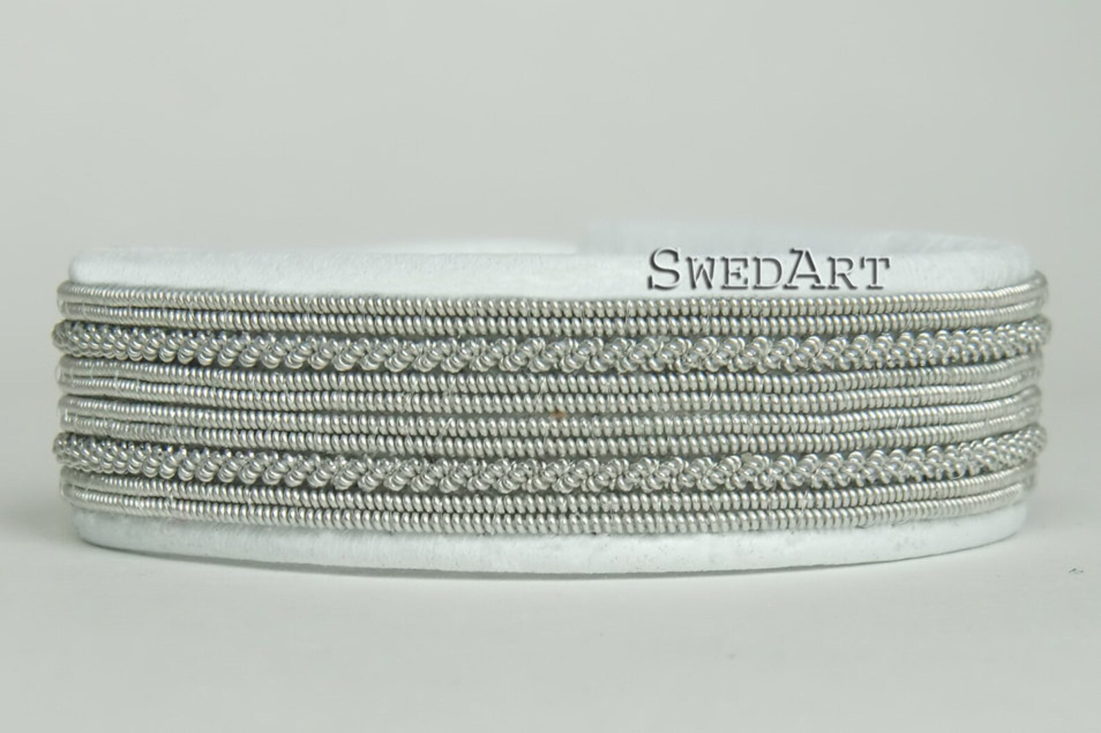 Swedart B33 LARGE Ume Sami Leather Bracelet With Reindeer | Etsy