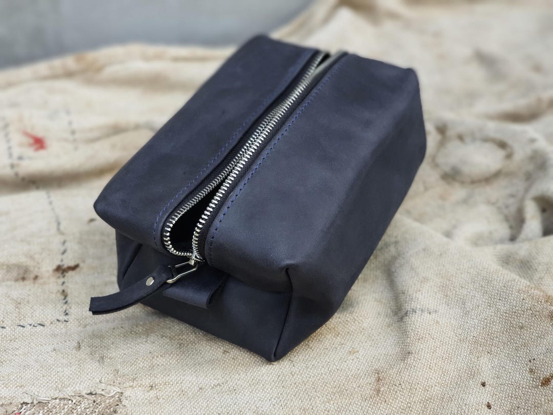 Personalized Leather Dopp Kit: Vintage Style Travel Toiletry Bag - Etsy