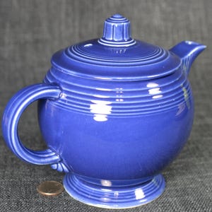 Vintage Fiesta Medium Teapot in Cobalt Fiestaware 1937-1959 - Etsy