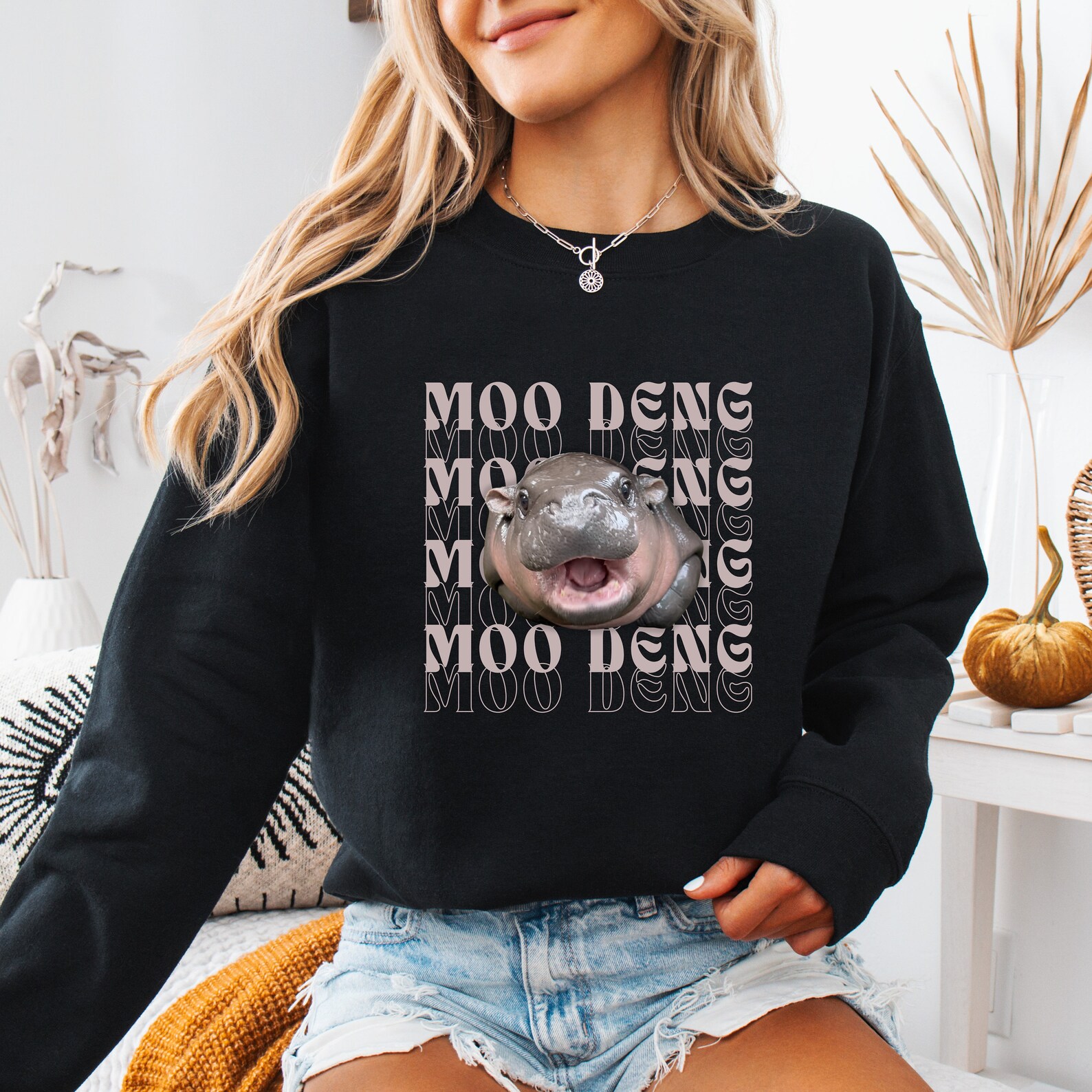 Moo Deng, the Pygmy Baby Hippo, Unisex Heavy Blend™ Crewneck Sweatshirt ...