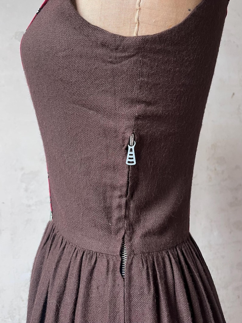 Vintage 40’s 50’s German Brown Leaf Print Dirndl Trachten Dress Side ...