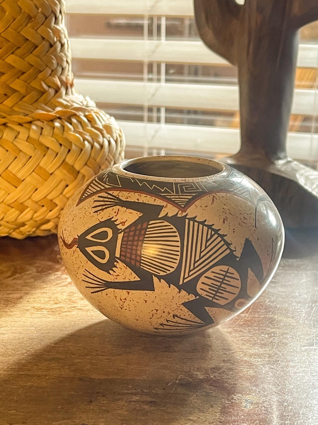 Mata Ortiz Pottery Vase by Roberto Banuelos Handcrafted Ceramic With Geometric Lizard Design - Etsy