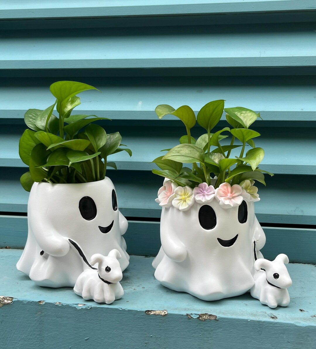 Fun Ghost Indoor & Outdoor Planter, Cute Couple Ghost Walking Dog ...