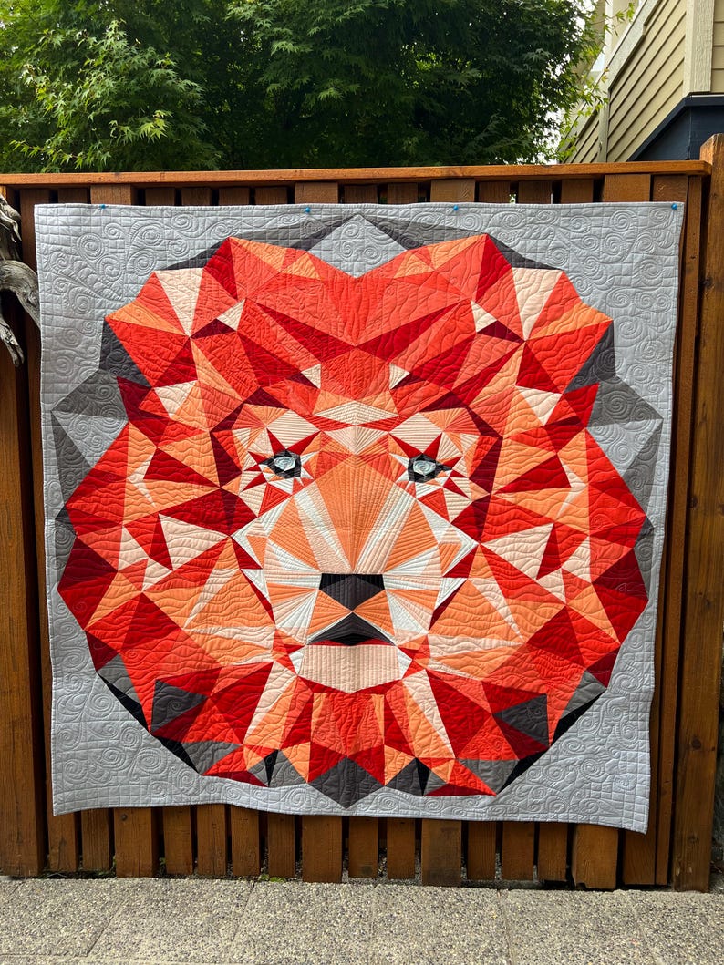 The Lion Quilt - Etsy