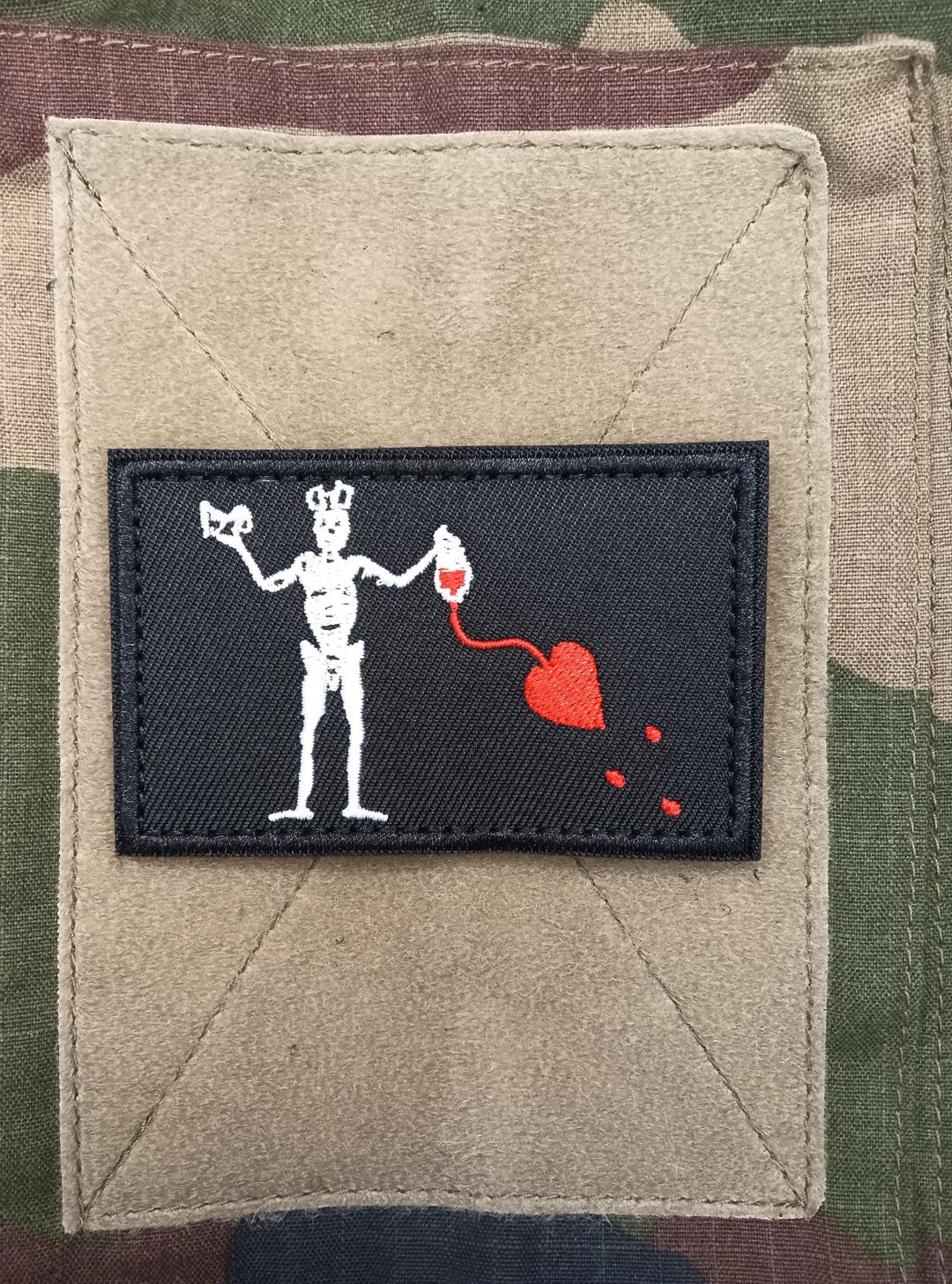 Pirate Jolly Roger FORWARD OBSERVATIONS GROUP Patch – , Velcro Fastener ...